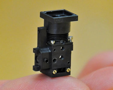 BIOINSTRUMENTATION/NEUROSCIENCE: Flexible, inexpensive mini microscope ...