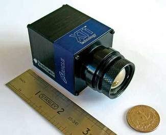 NIGHT VISION: Next-generation thermal-IR cameras use shutterless ...