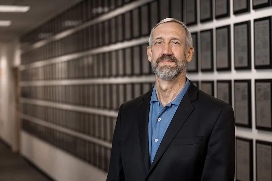 Bringing fresh perspective to SPIE presidential chain | Laser Focus World