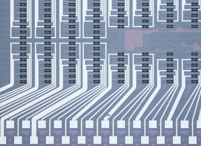 Photonic neural network chip makes calculations a breeze | Laser Focus ...