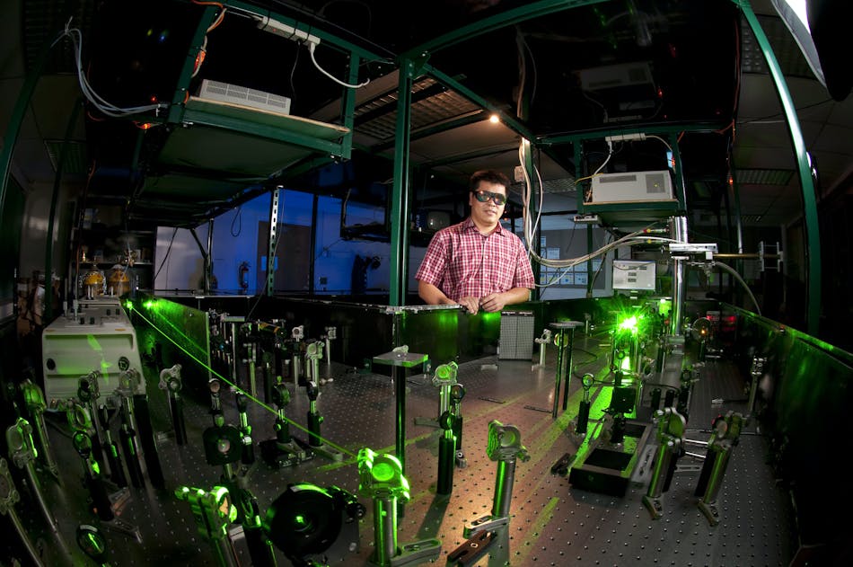 Ultrafast lasers track ‘ballistic’ motion of electrons within graphene ...